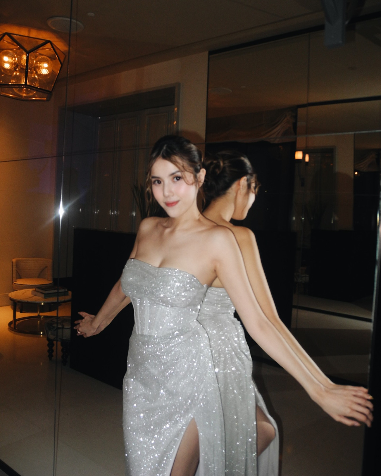 TVB新任咪神IG突晒婚紗照惹全城祝福 6寸深溝震撼區永權：我係咪要恭喜你？ | UHK 港生活