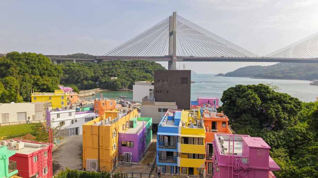 【馬灣1868】馬灣新地標「港版五漁村」！海島度假區+彩虹小屋+藝術壁畫新景點 | UHK 港生活