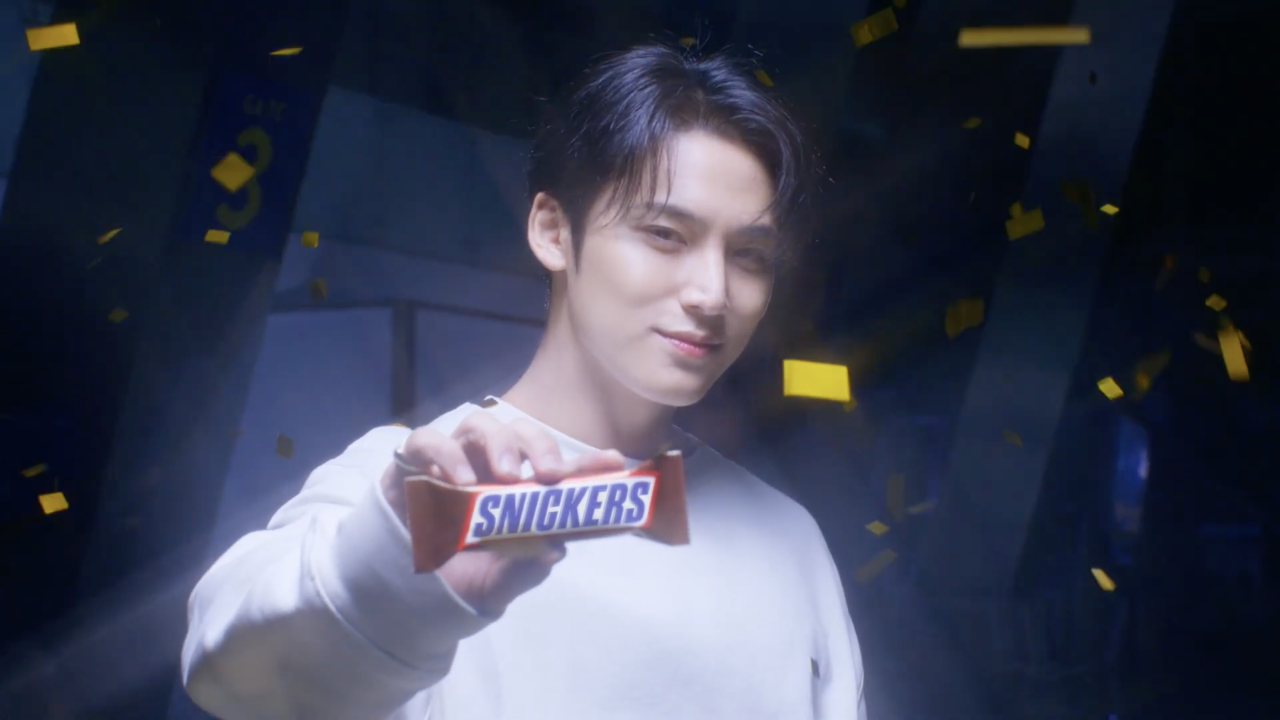 SNICKERS聯乘MINGYU@SEVENTEEN！便利店換領MINGYU限量明信片套裝 | U Food