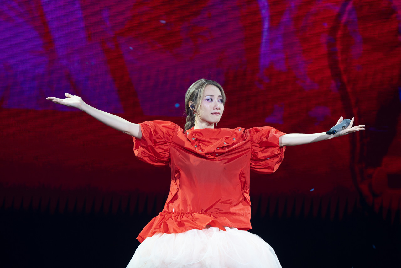 鄧麗欣紅館演唱會2025｜被問Cookies會否重組出歌？Stephy一句回答令人意外 | UHK 港生活