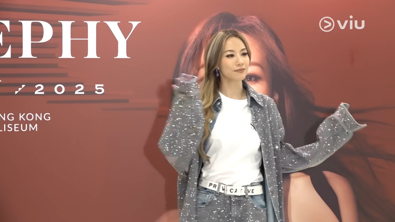 鄧麗欣紅館演唱會2025｜被問Cookies會否重組出歌？Stephy一句回答令人意外 | UHK 港生活