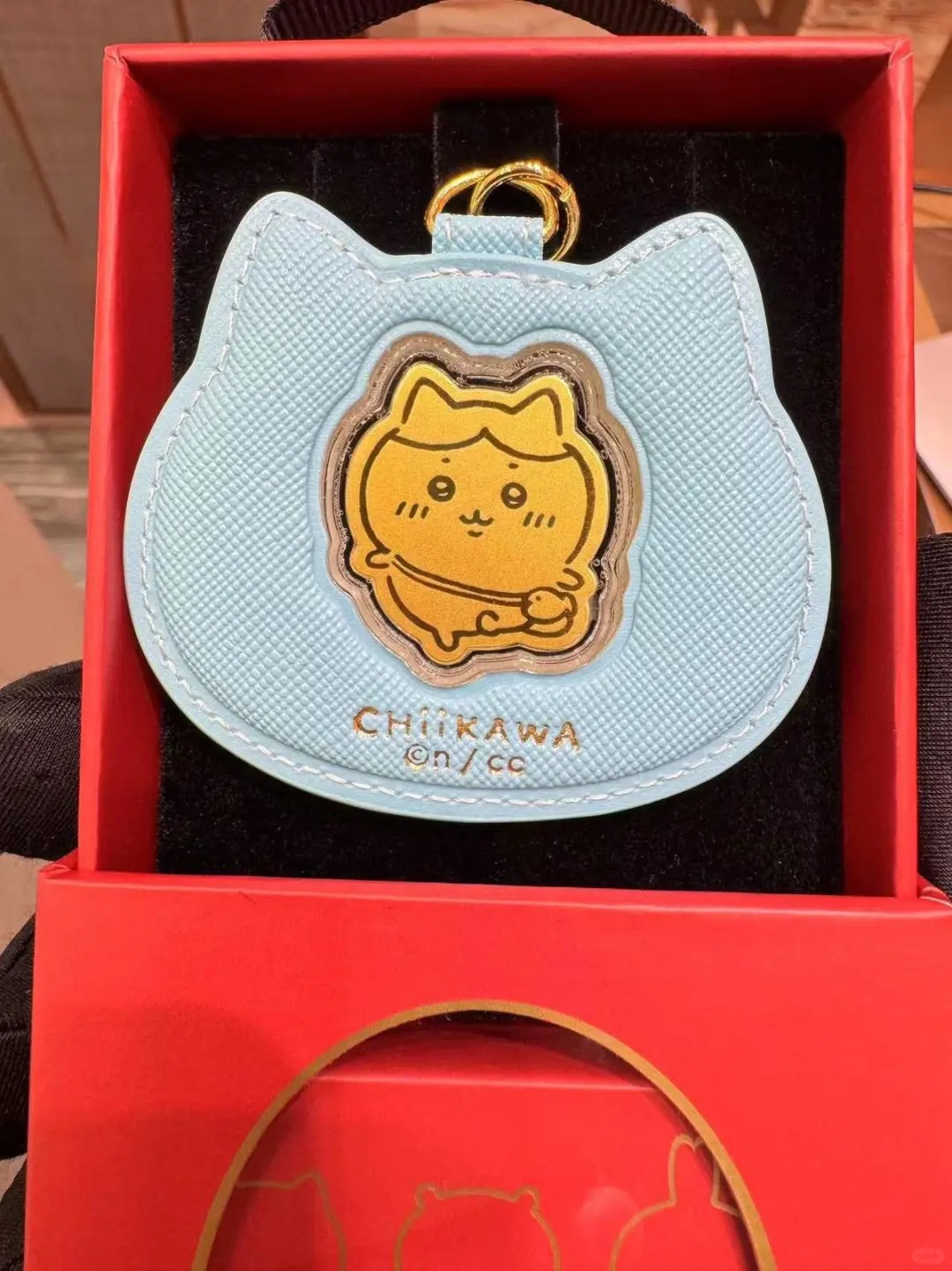 周大福Chiikawa聯名推9款黃金手繩/金章掀搶購潮 網上現炒價高達$XXXX | UHK 港生活