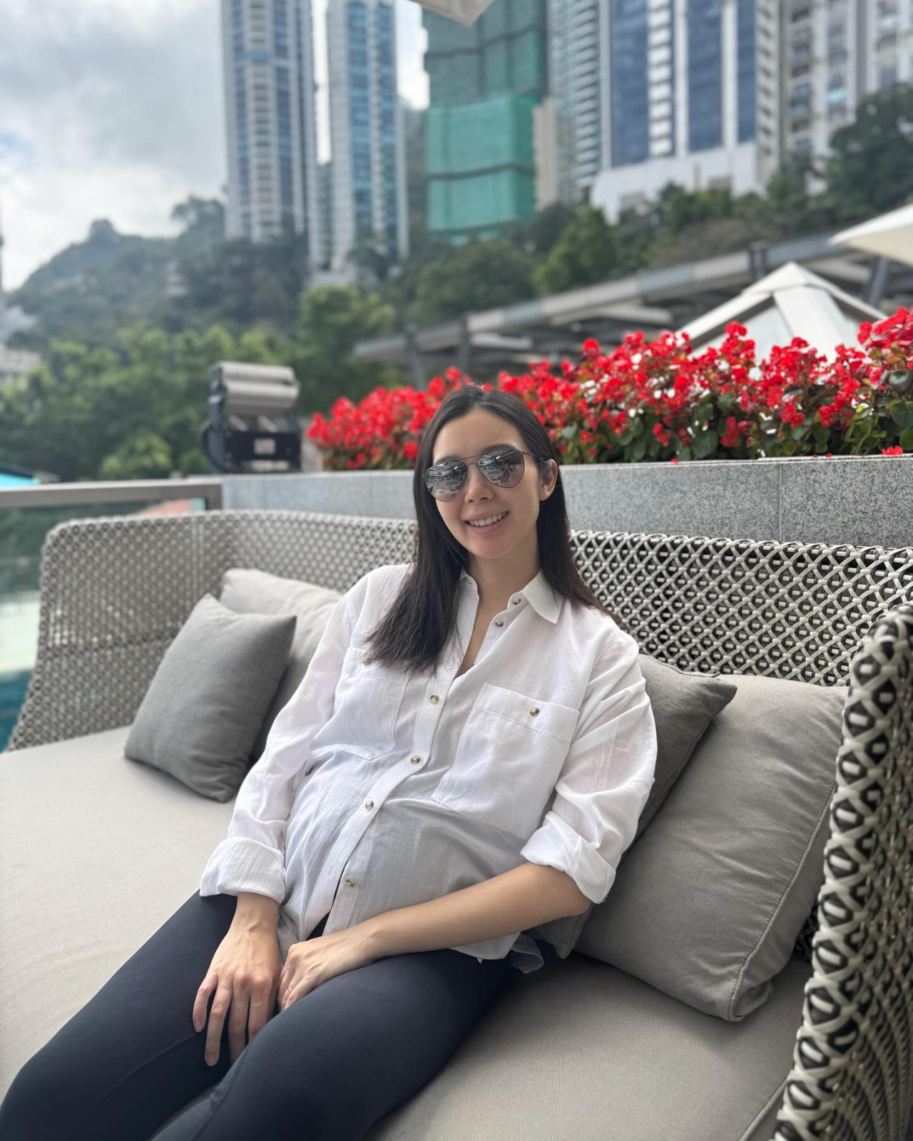 麥明詩坐完月IG感性撰文揭初為人母感受 公開老公盛勁為湊BB日常 | UHK 港生活