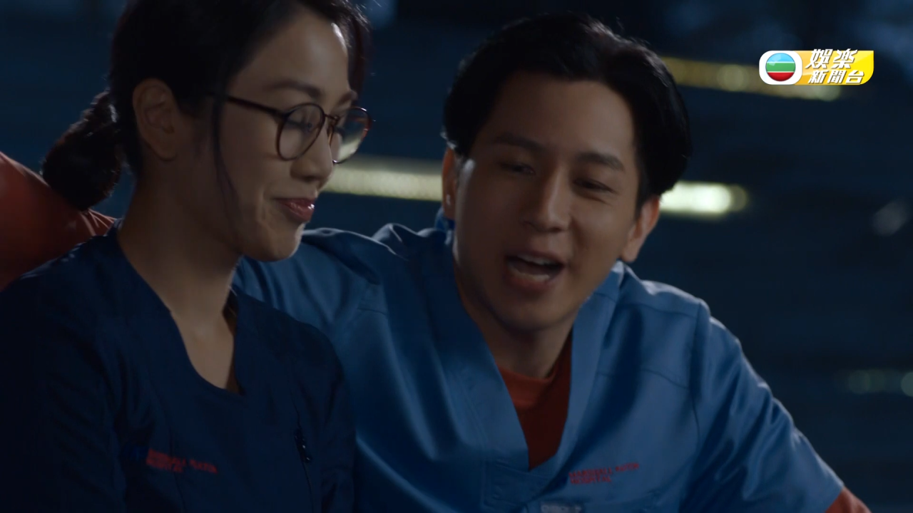 37歲男藝人驚爆遭TVB永不錄用！星二代被媽媽提議回港發展：真係對佢唔住 | UHK 港生活