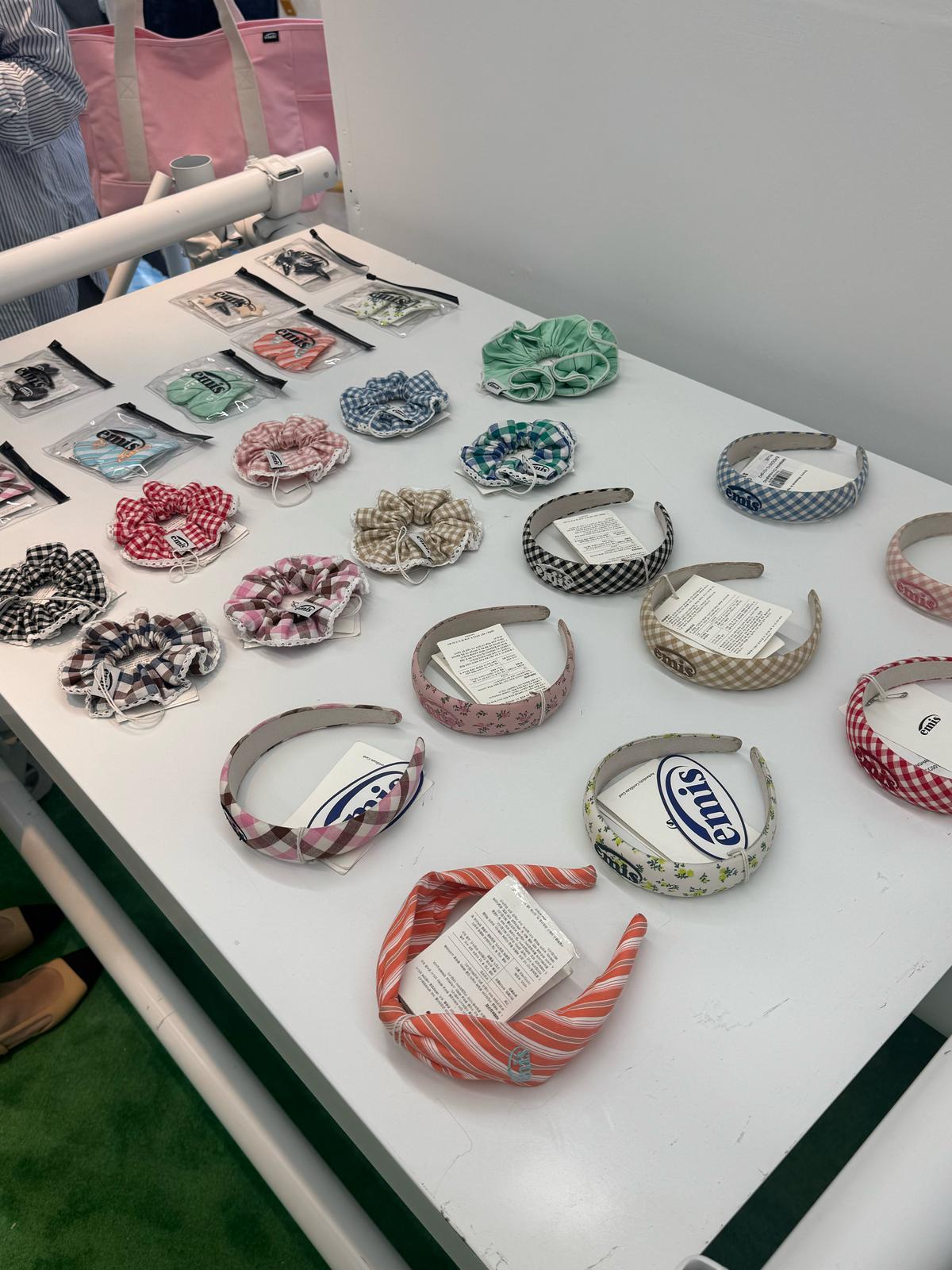 韓國emis旗艦店首度襲港進駐港島！全新春夏款式+港鐵站/綠色草地打卡 | UHK 港生活