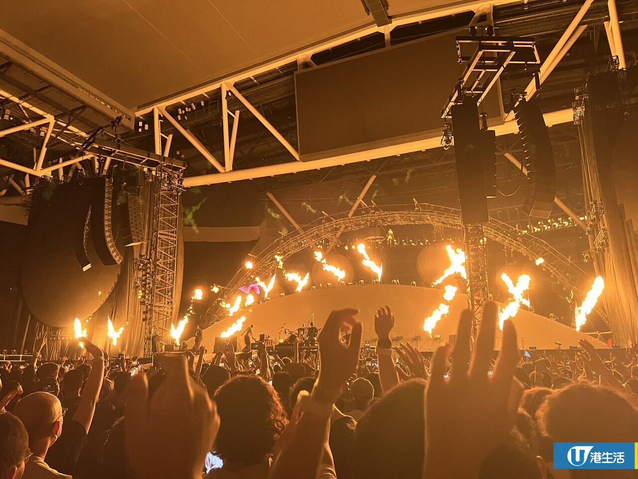 Coldplay香港演唱會懶人包｜一文看清入場時間流程/12項場地限制物品/交通安排 | UHK 港生活