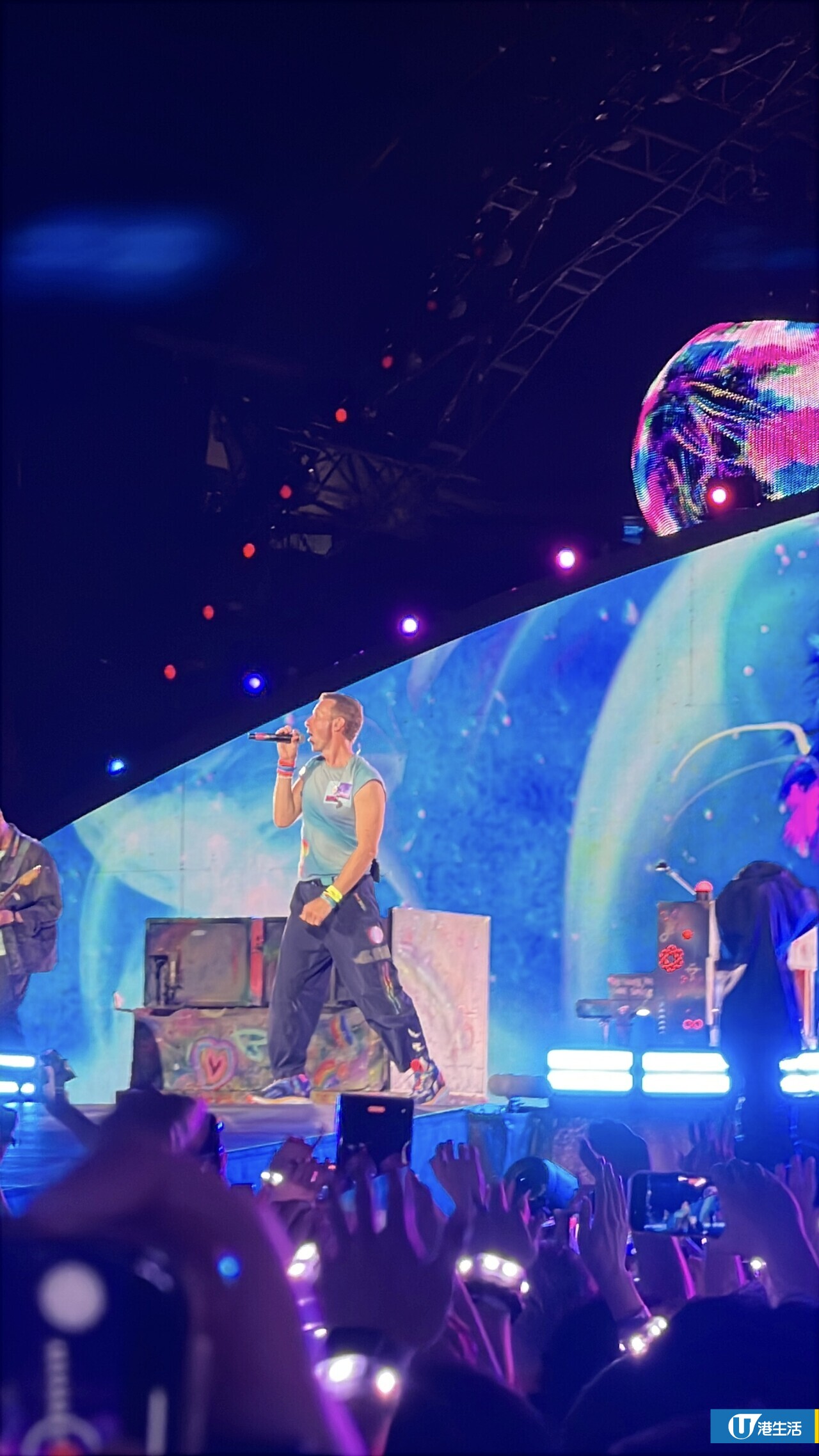 Coldplay香港演唱會懶人包｜一文看清入場時間流程/12項場地限制物品/交通安排 | UHK 港生活