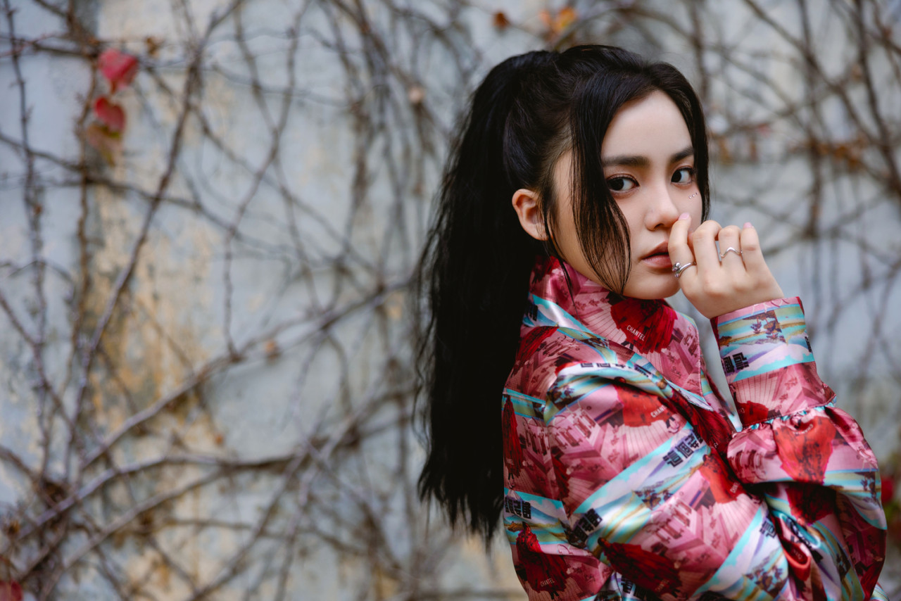 姚焯菲Chantel新歌《New Fantasy》MV面世 彩蛋「爆衫」一刻有特別寓意 | UHK 港生活