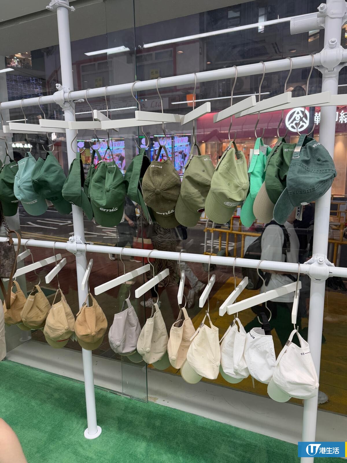 韓國emis旗艦店首度襲港進駐港島！全新春夏款式+港鐵站/綠色草地打卡 | UHK 港生活