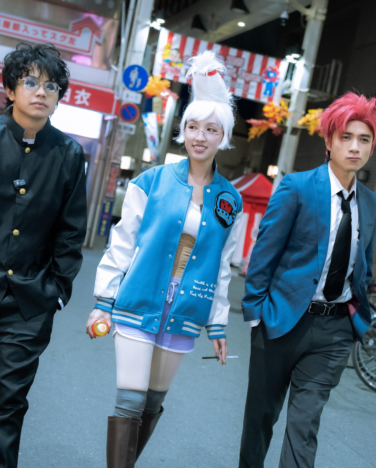 海兒Cosplay著貼身背心晒魔鬼身材 「導彈級」上圍S形曲線震撼眼球 | UHK 港生活