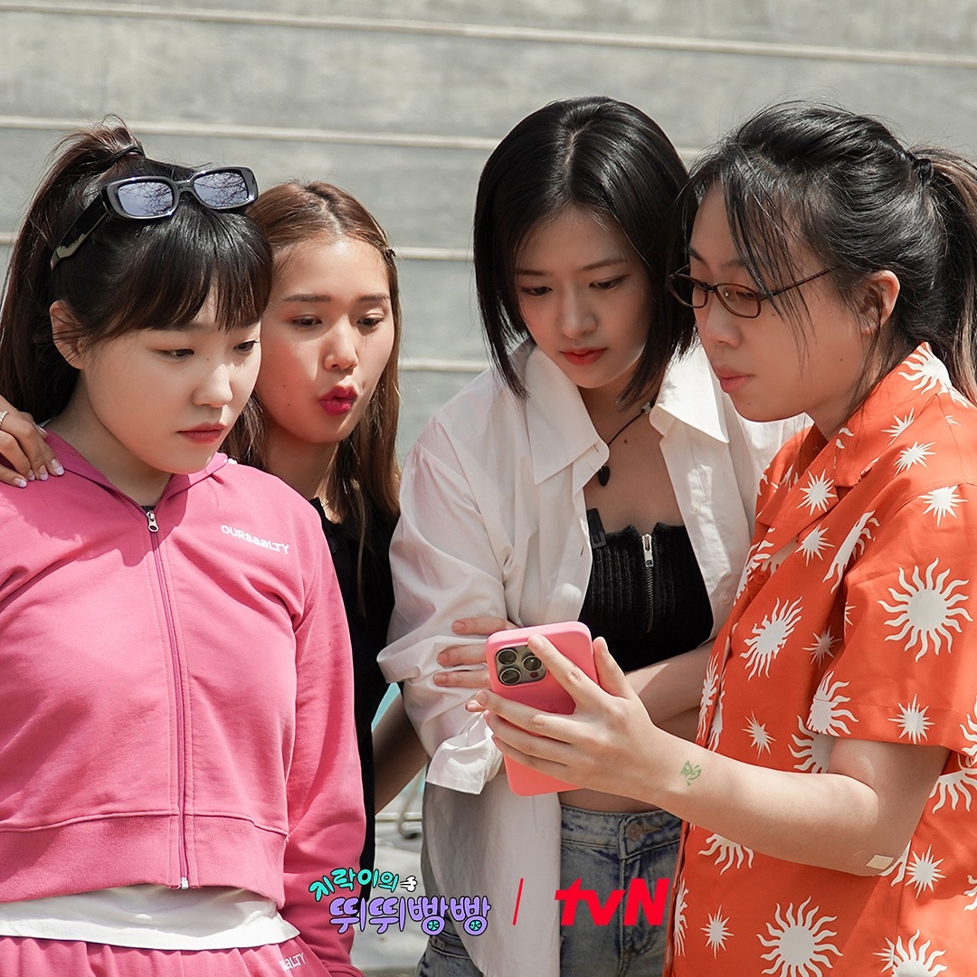 Biong Biong地球娛樂室第三季香港線上看Viu更新時間！安俞真李泳知素顏演出無偶像包袱！ | UHK 港生活