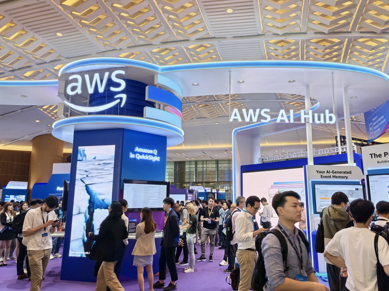 AWS Summit Hong Kong 2025｜不止於數據分析 GenAI重塑體育內容創作與球迷體驗 | ezone