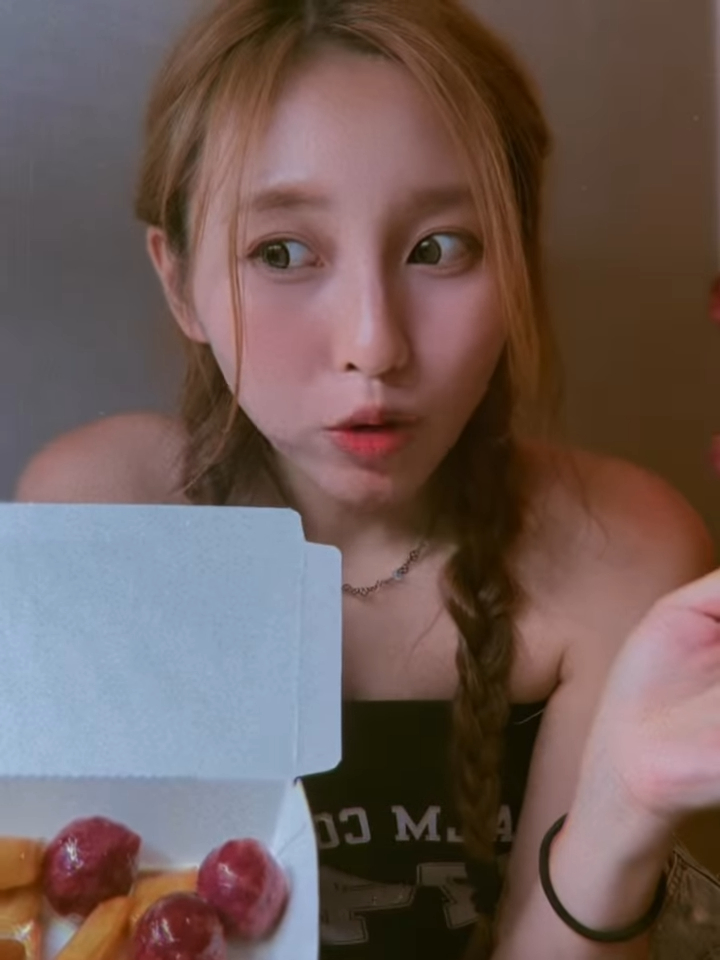 Ivy So蘇雅琳激罕晒三點式綁帶泳衣照 比堅尼側身晒身材曲線好有驚喜 | UHK 港生活