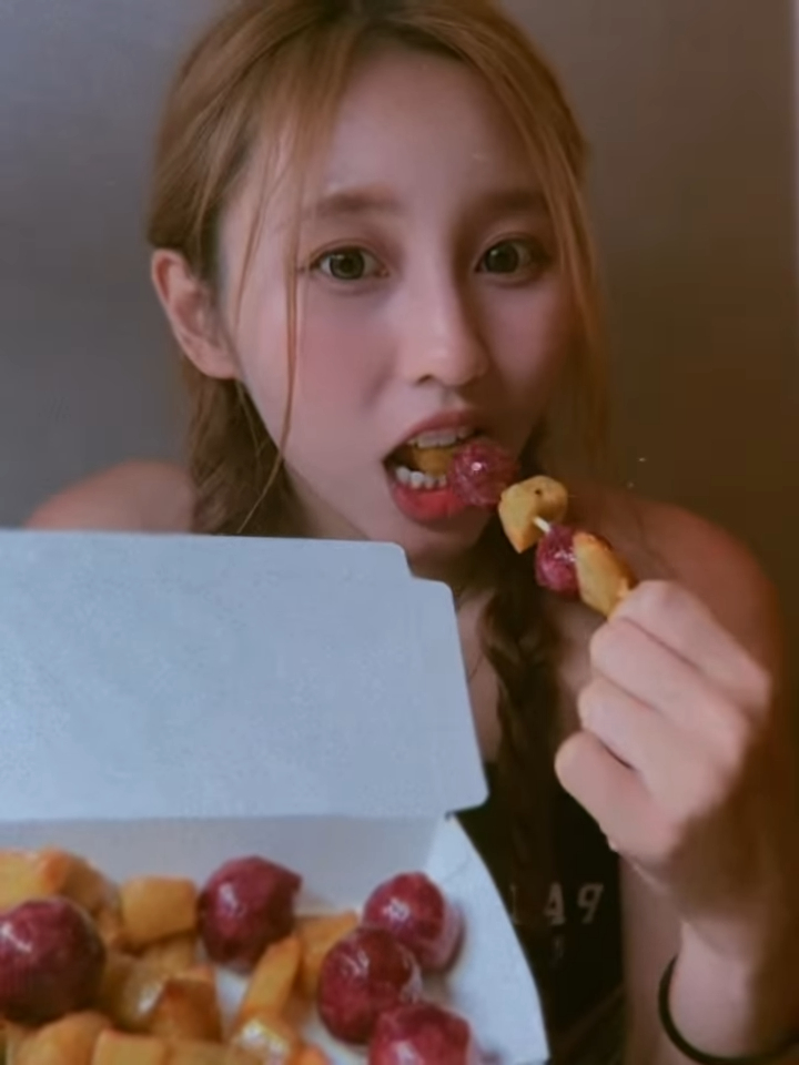 Ivy So蘇雅琳激罕晒三點式綁帶泳衣照 比堅尼側身晒身材曲線好有驚喜 | UHK 港生活