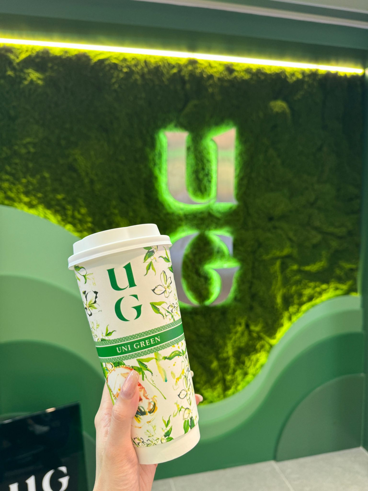 台灣人氣茶飲UG Tea登陸香港連開2店！ AI智能7秒沖茶／招牌「三窨十五茉」 | U Food