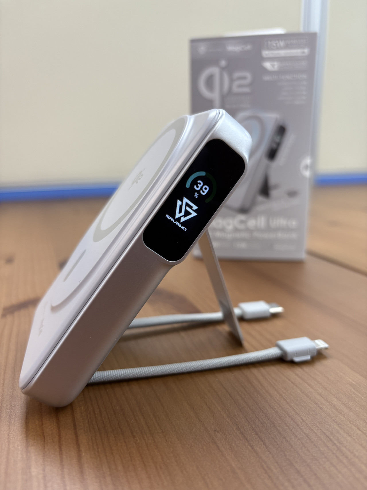 多功能充電寶｜實測 SAVEWO MagCell 系列 集無線充電/照鏡/支架於一身 | ezone