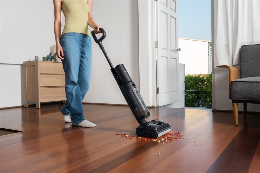 告別彎腰清潔！寵物毛、長髮無難度 Tineco 三款旗艦洗地機登陸香港 | ezone