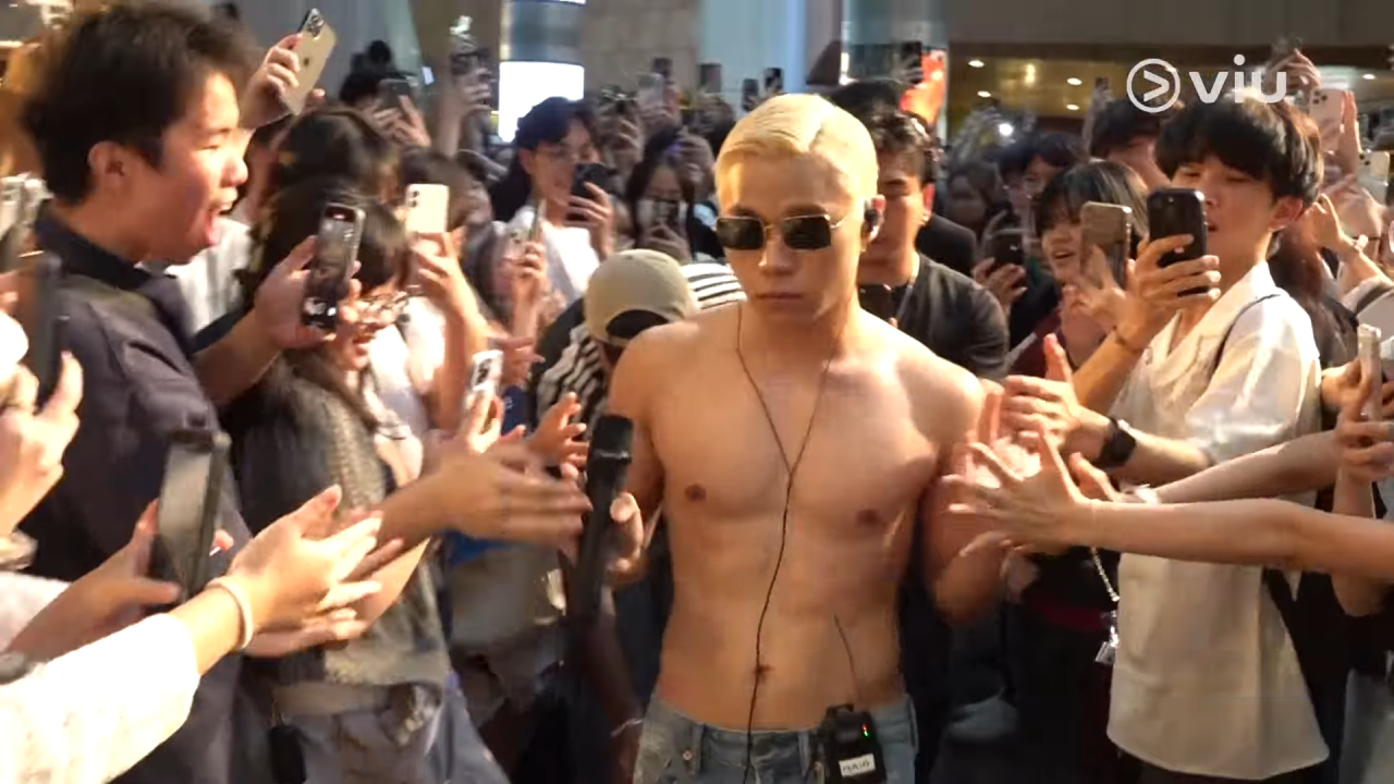 Gareth.T湯令山旺角快閃率53猛男半裸谷新歌 坦承未忘舊愛Moon Tang不敢求復合 | UHK 港生活