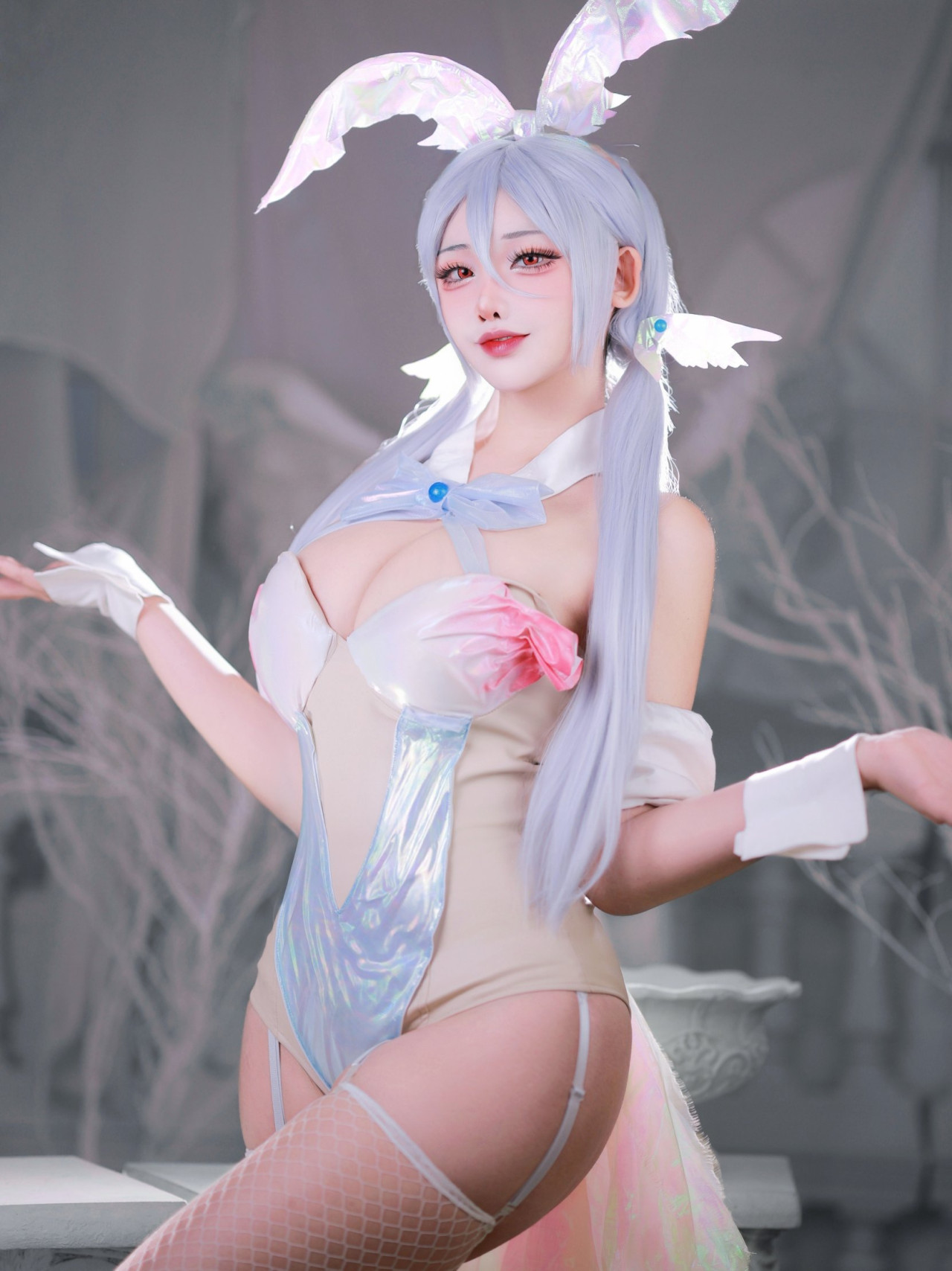 韓國Coser動漫節表現超吸睛 疑惹同台Coser黑面妒忌 檢舉著裝不當大尺度 | ezone