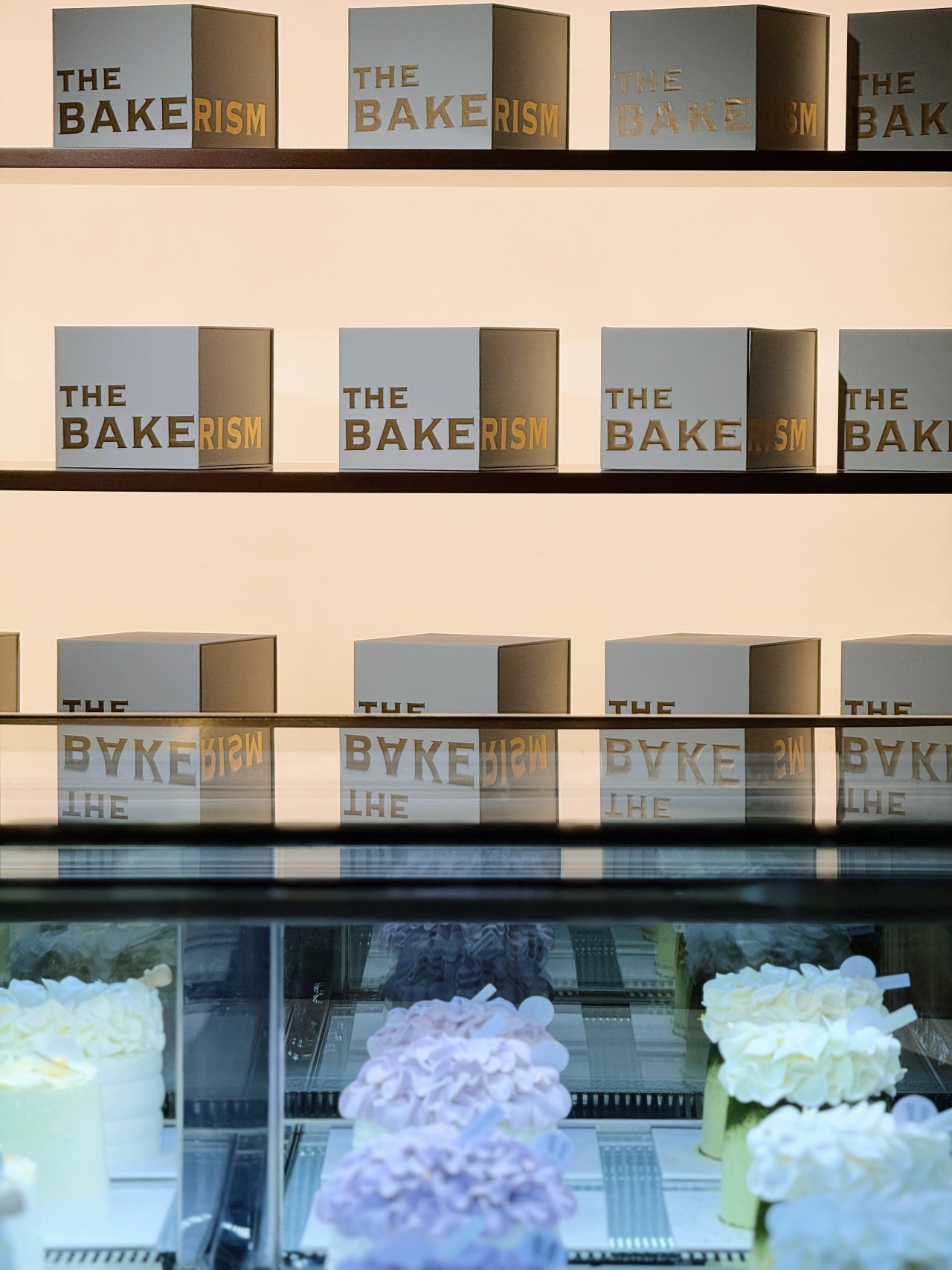 THE BAKERISM首間港島分店插旗太古 全新水果北海道忌廉奶凍/Tiramisu杯登場 | U Food