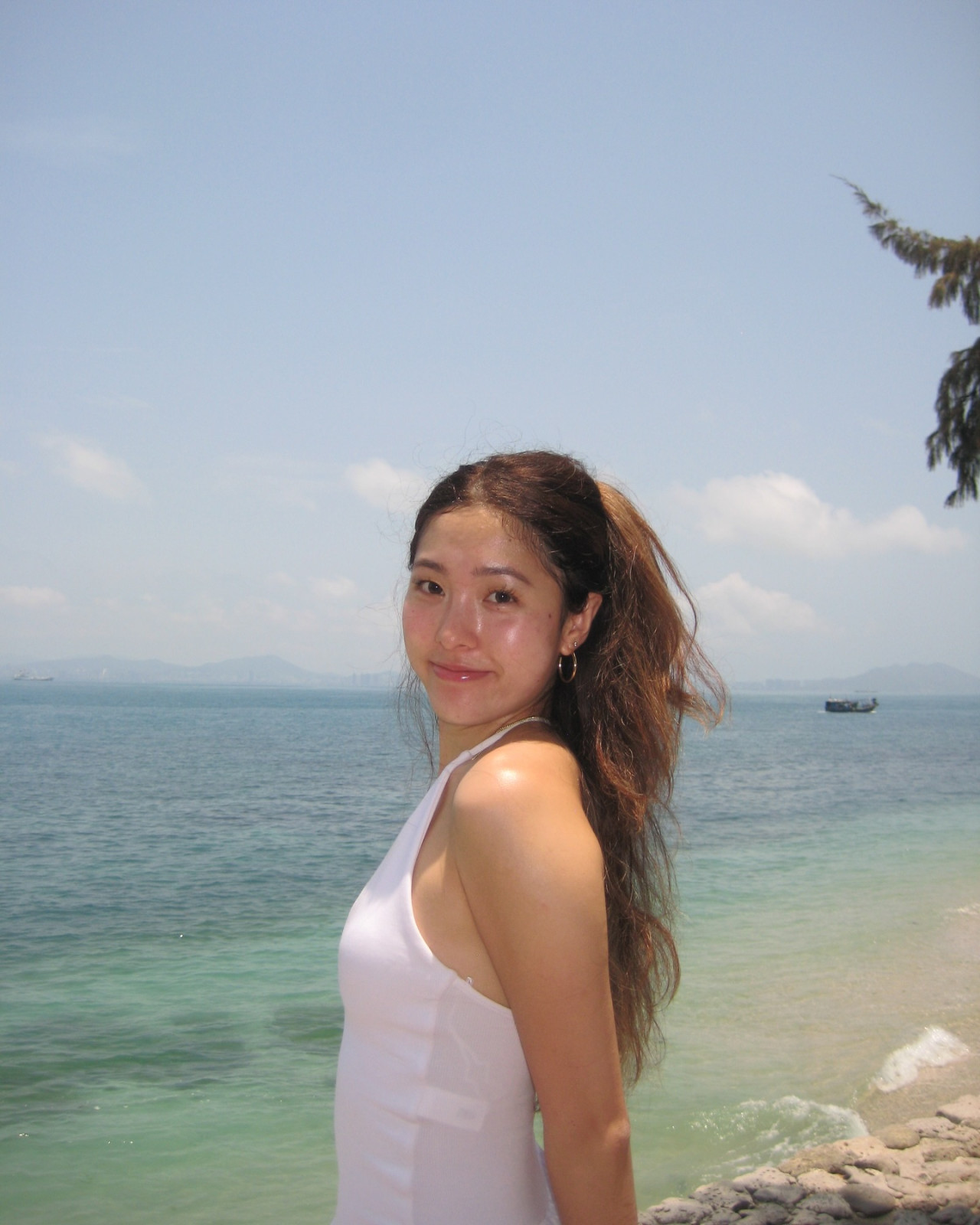 香港小姐2025｜6號朱文慧23歲Teresa背景IG起底！英國伯明翰大學畢業 擁雙樂器演奏 | UHK 港生活