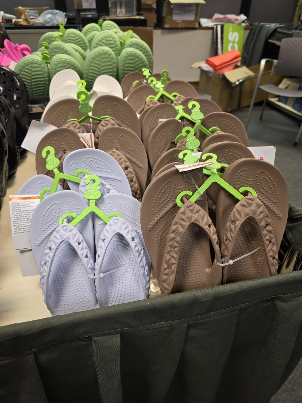 尖沙咀海港城開倉低至1折！休閒鞋KEEN/SKECHERS/Crocs+兒童圖書玩具$10起 | UHK 港生活