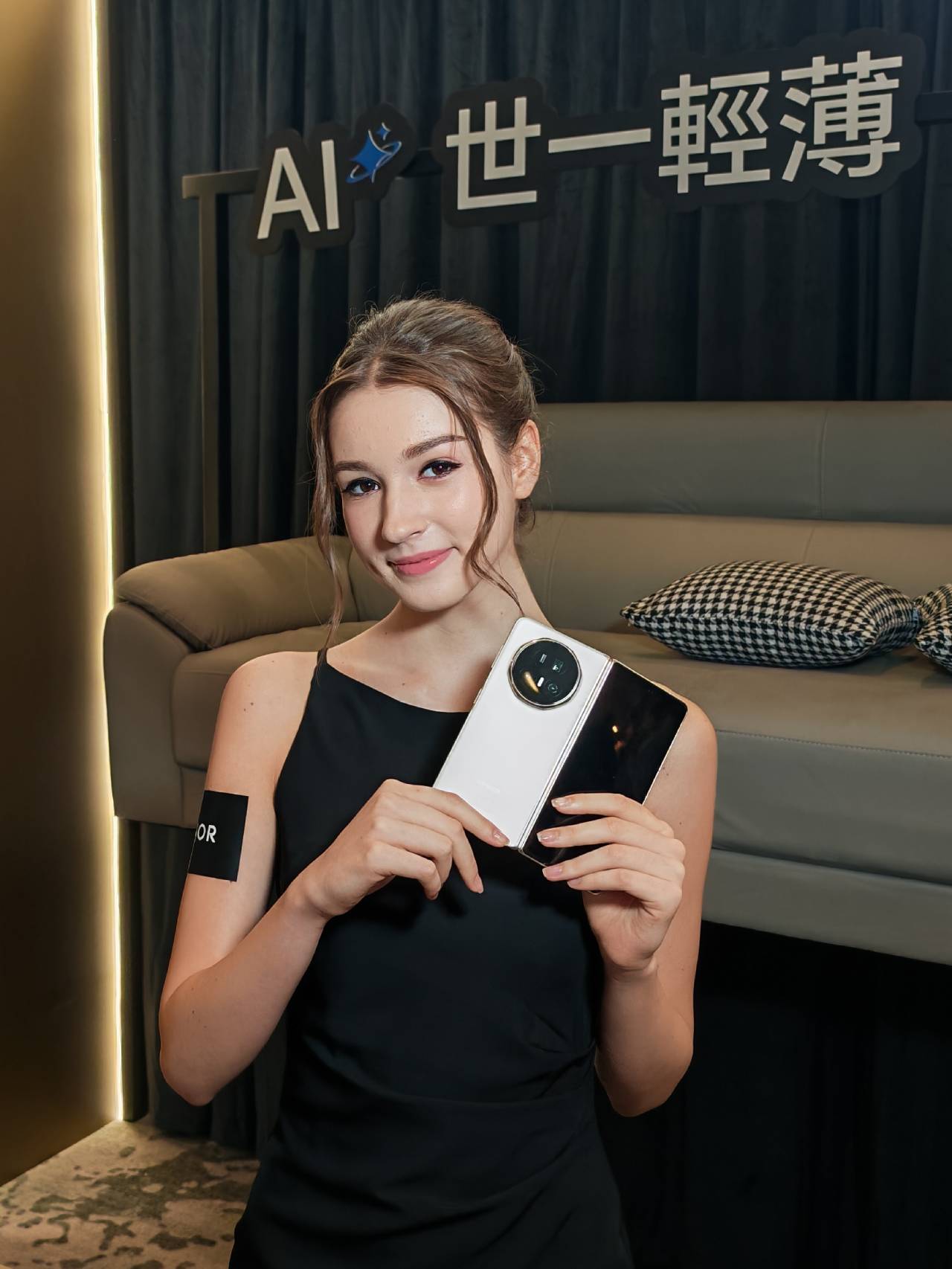 新機登場｜HONOR Magic V5抵港開價$11,999 同場推出MagicBook Art 14 2025及MagicPad 3 AI ...