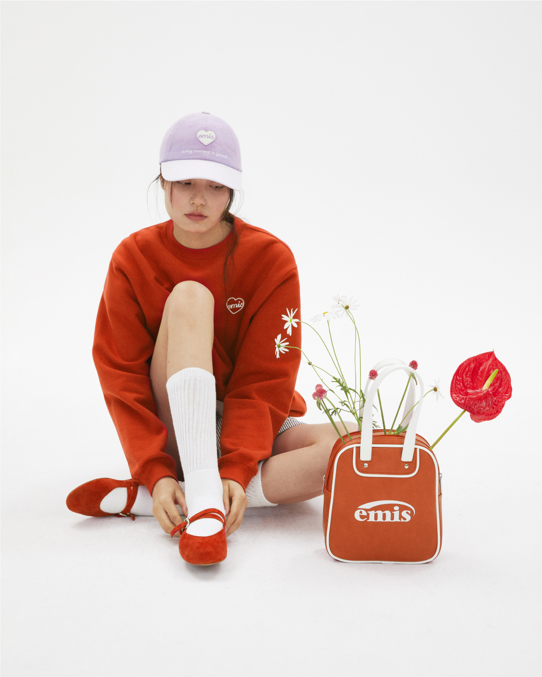 韓國emis旗艦店首度襲港進駐港島！全新春夏款式+港鐵站/綠色草地打卡 | UHK 港生活