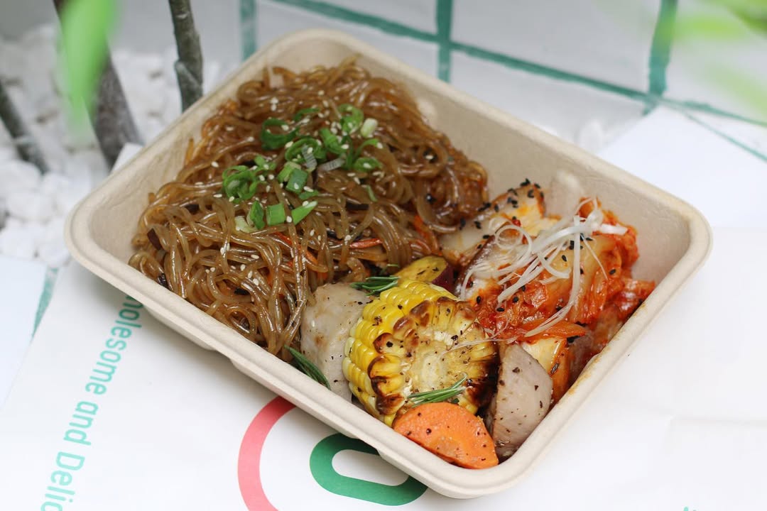 韓式兩餸飯JOA殺入新界開第5分店 $68歎醬油炸雞＋泡菜豬肉＋炒粉絲 | U Food