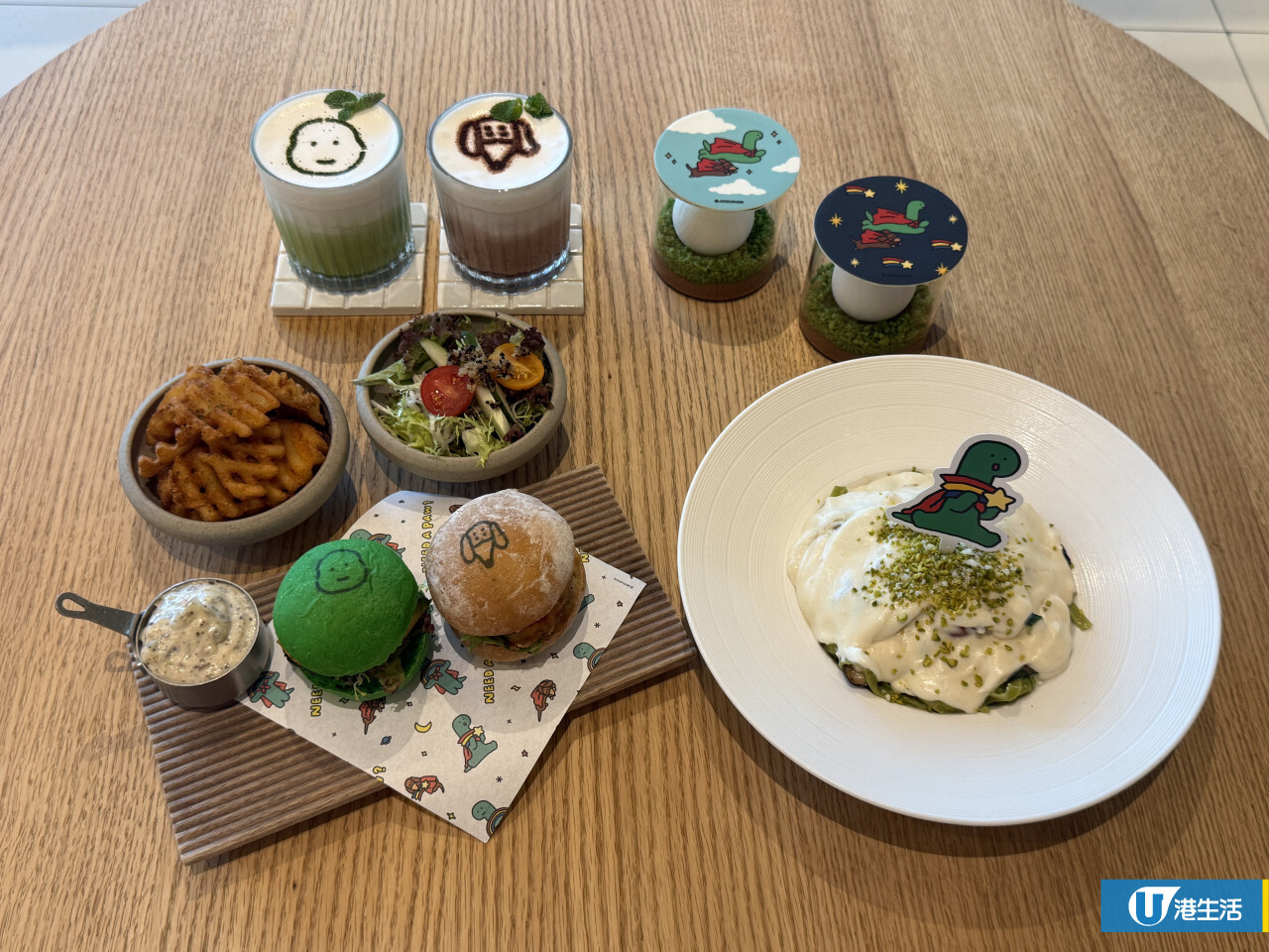 JOGUMAN 期間限定店登陸 AIRSIDE！6大打卡位／過百款精品／5米高月亮裝置 | UHK 港生活