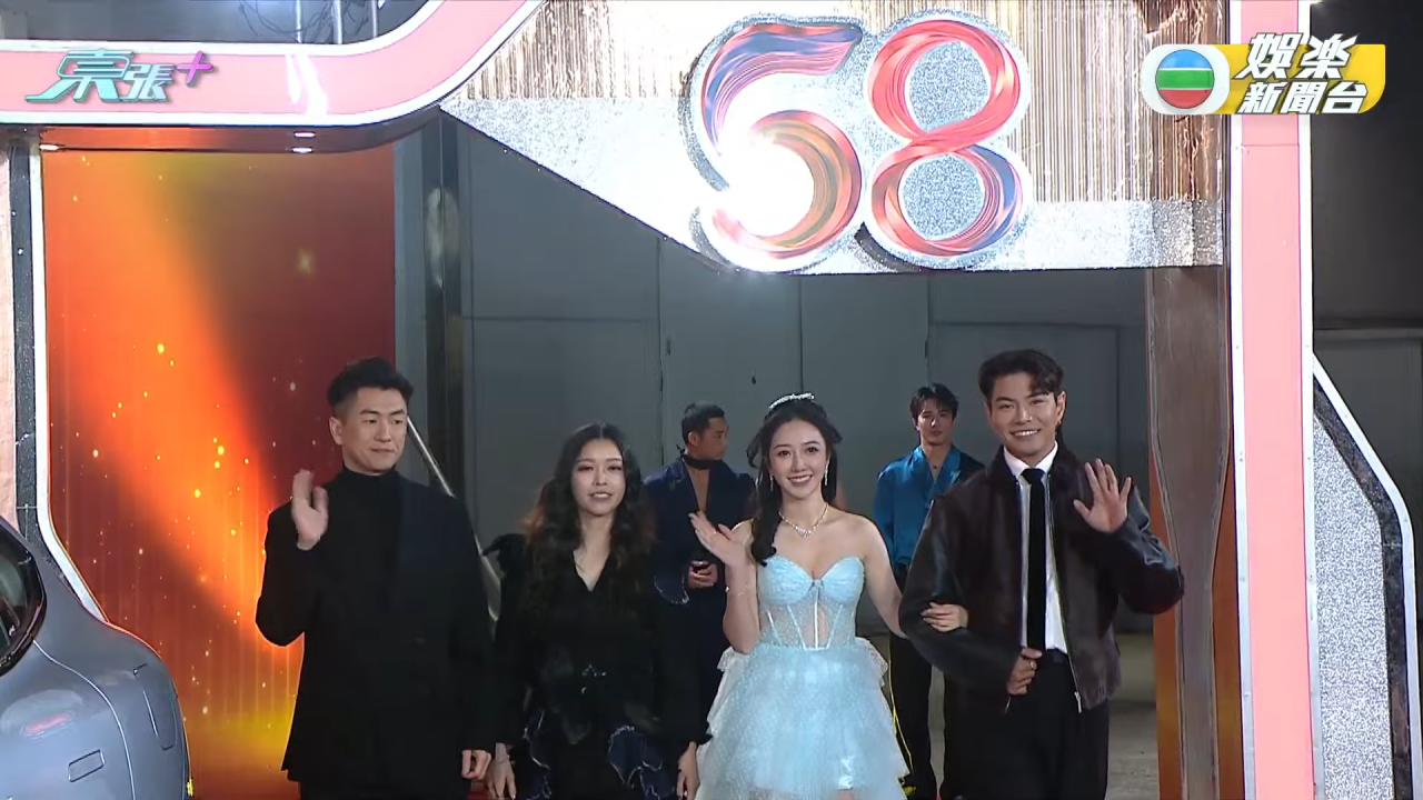 TVB台慶2025｜過百位女藝人紅地氈戰衣逐件睇！波波黃婧靈巨胸拋窒全場 | UHK 港生活