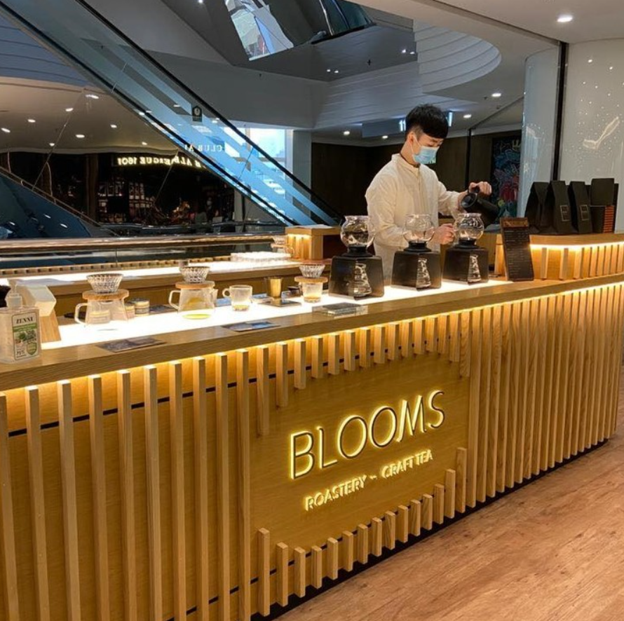 結業潮｜陳豪咖啡apm分店突執笠！Blooms Coffee剩4分店！網民估一關鍵原因？ | UHK 港生活