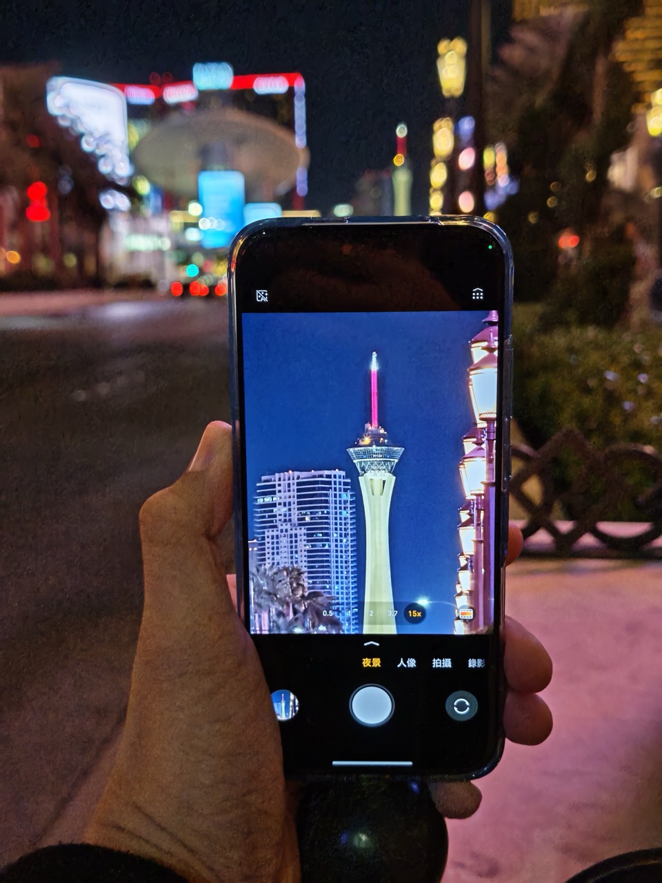 實試｜HONOR Magic8 Pro 大玩 2 億像素潛望長焦夜景超突出 Snapdragon 8 Elite Gen 5 + 7100mAh 表現驚人 | ezone