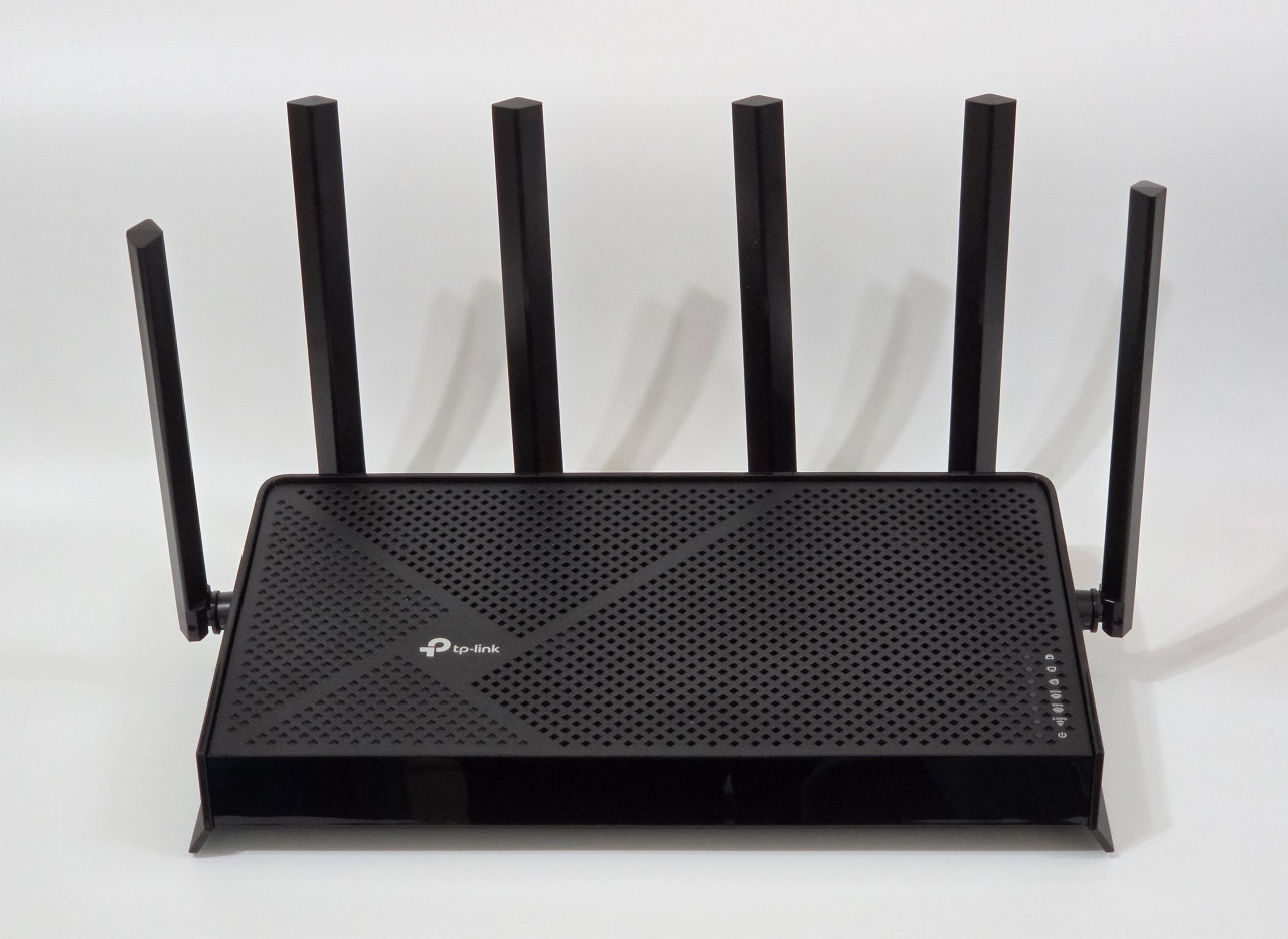 TP-Link Archer BE600 實測！$1999 盡享 10G 傳輸與三頻 Wi-Fi 7 極速！ | ezone