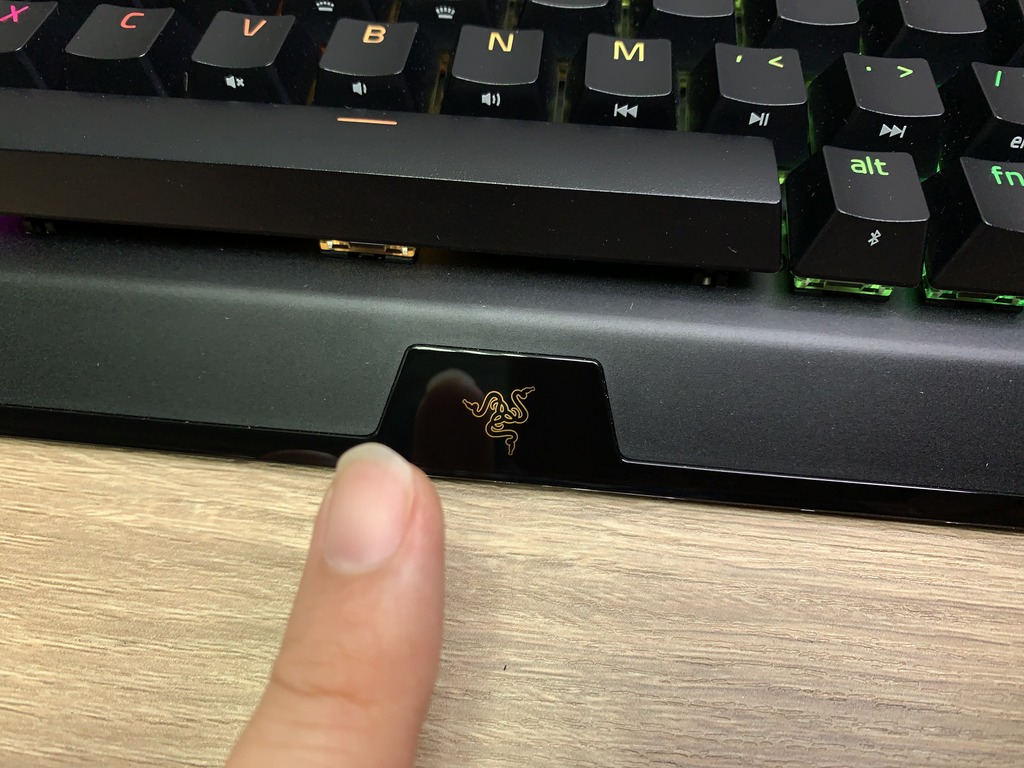 【打機裝備】BlackWidow V3 Mini．Orochi V2 Razer迷你無線鍵鼠開箱 - ezone.hk - 遊戲動漫 - 電競 ...