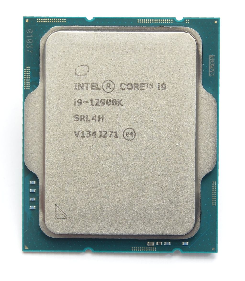 Intel Core i9-12900K‧Core i5-12600K 桌面處理器開箱！LGA1700 全新封裝‧最高 16 核心！ | ezone