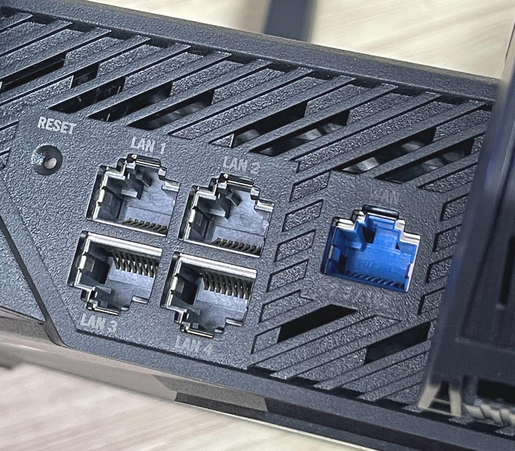 【實測】ASUS ROG Rapture GT-AXE16000！Wi-Fi 6E 四頻頂級規格！ | ezone