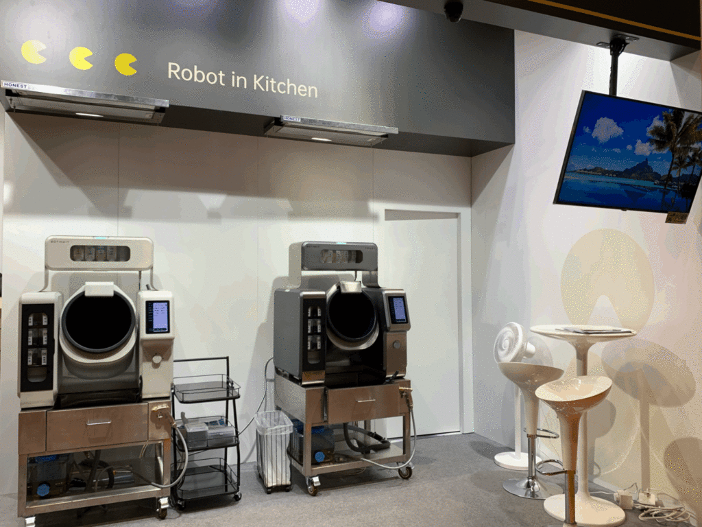 【AI 烹飪】BOTINKIT MAX 初登餐飲展 即睇星級廚師 Christian Yang 示範！ | ezone