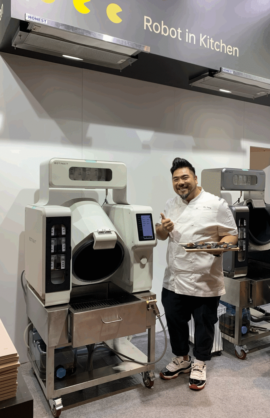 【AI 烹飪】BOTINKIT MAX 初登餐飲展 即睇星級廚師 Christian Yang 示範！ | ezone