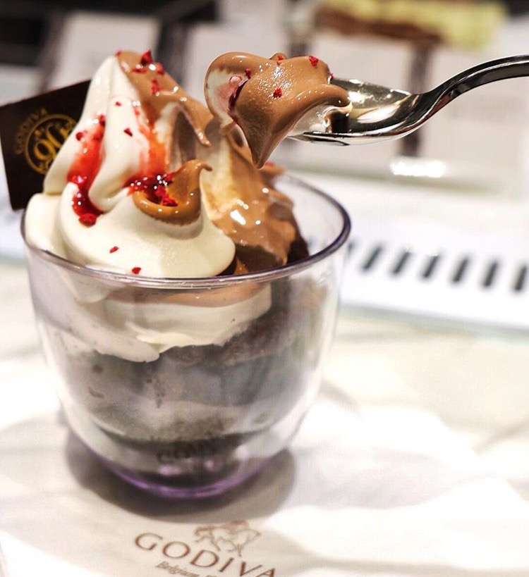 90周年甜品！GODIVA限量經典下午茶 | UHK 港生活