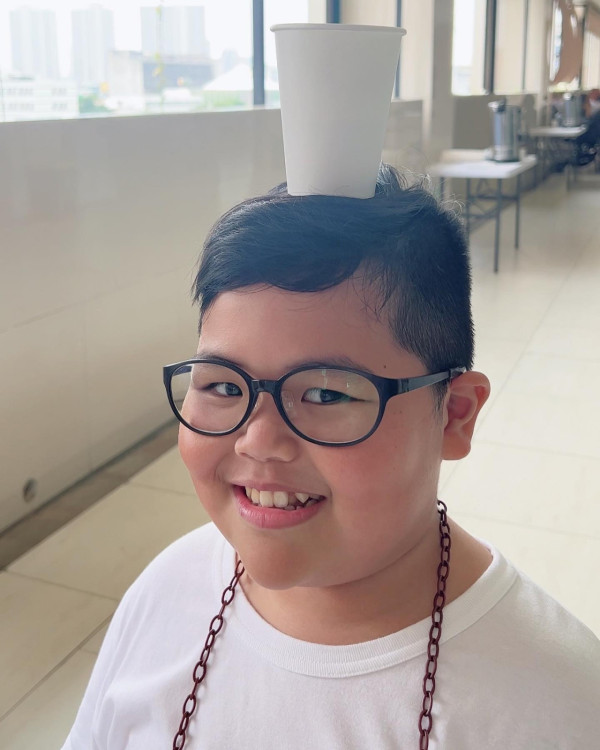 印尼爆紅肥仔Tatan 11歲近照曝光！曾棄標誌性光頭！惟獨肉肉身型不變！- U Beauty