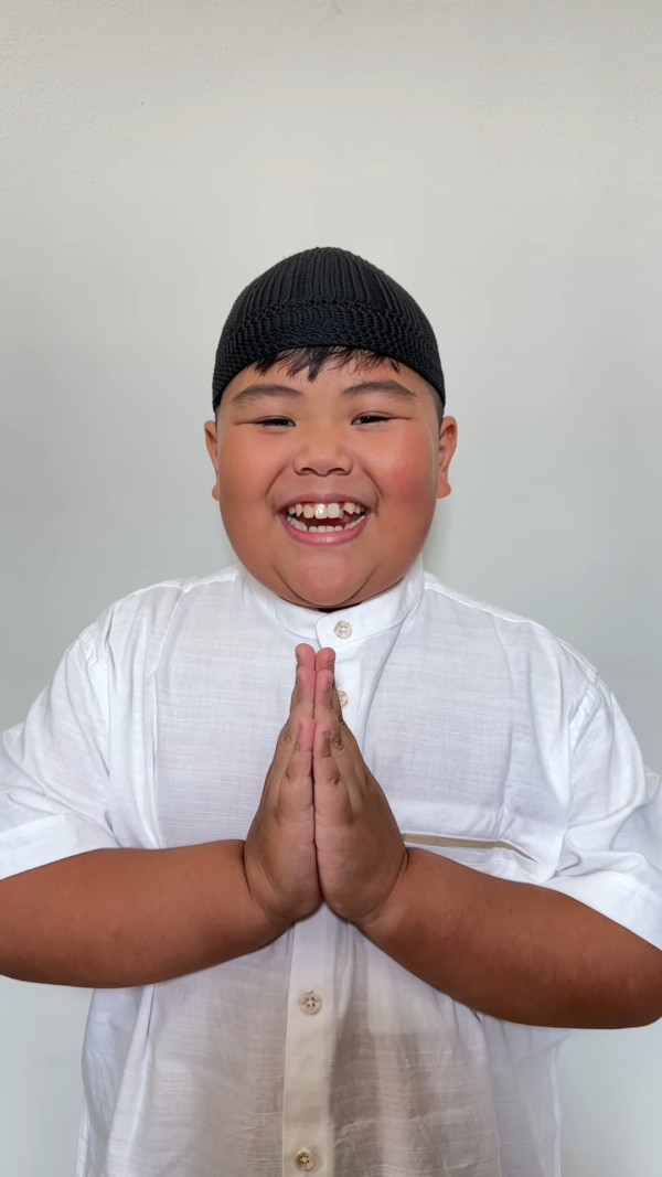 印尼爆紅肥仔Tatan 11歲近照曝光！曾棄標誌性光頭！惟獨肉肉身型不變！- U Beauty