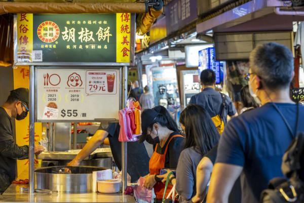 饒河街夜市｜捷運可直達！逾10大饒河夜市必吃美食 精選隱藏人氣小吃 | U Travel