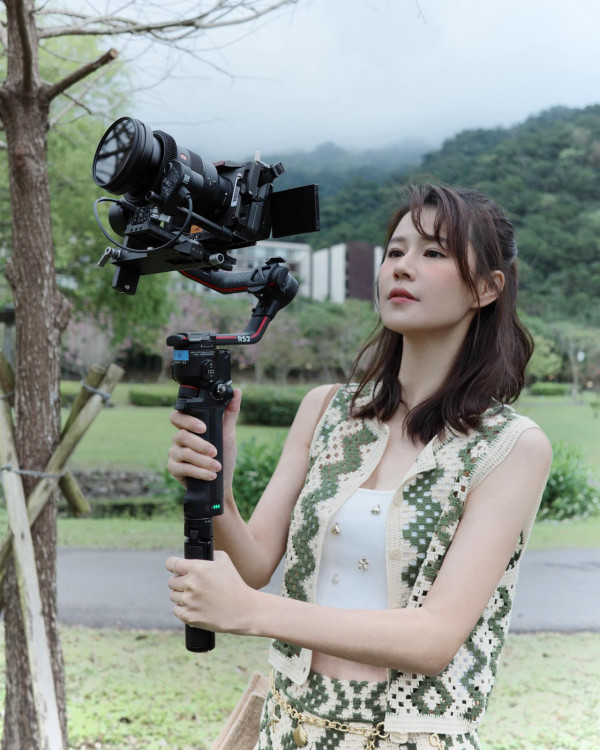 黃翠如潮州拍節目生圖曝光！網民激讚散發光環：「巨巨巨美」- U Beauty