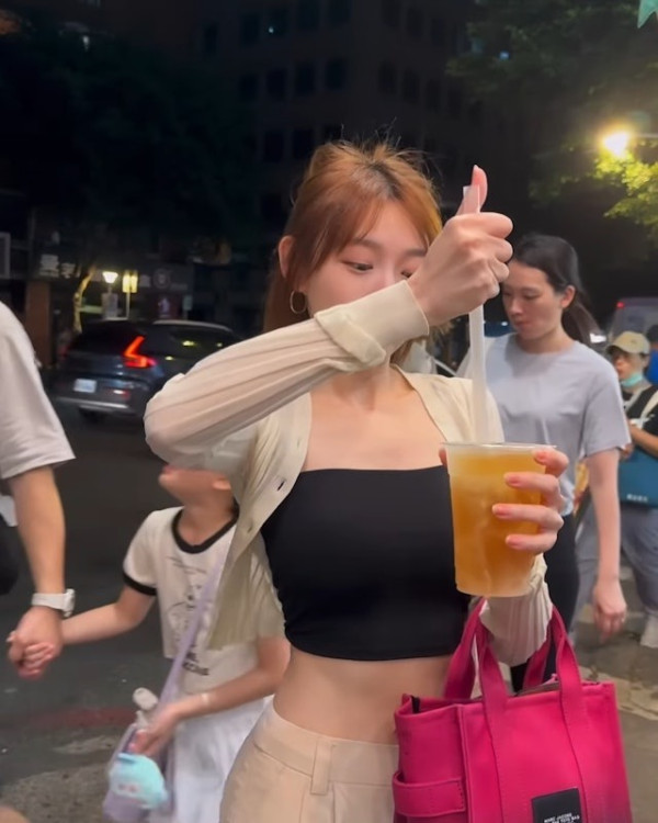 Edan林明禎台灣夜市行街被斷正？ 戀情疑曝光 網友反應兩極 | U Travel