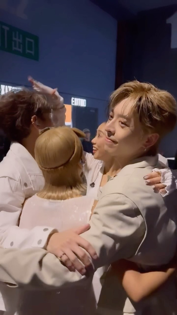 Edan林明禎台灣夜市行街被斷正？ 戀情疑曝光 網友反應兩極 | U Travel