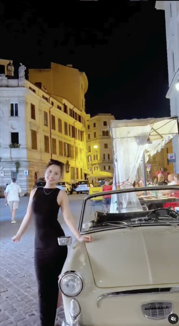 TVB力捧小花遊峇里泳裝曬蜜桃臀 優美泳姿令男泳客目不轉睛 | U Travel