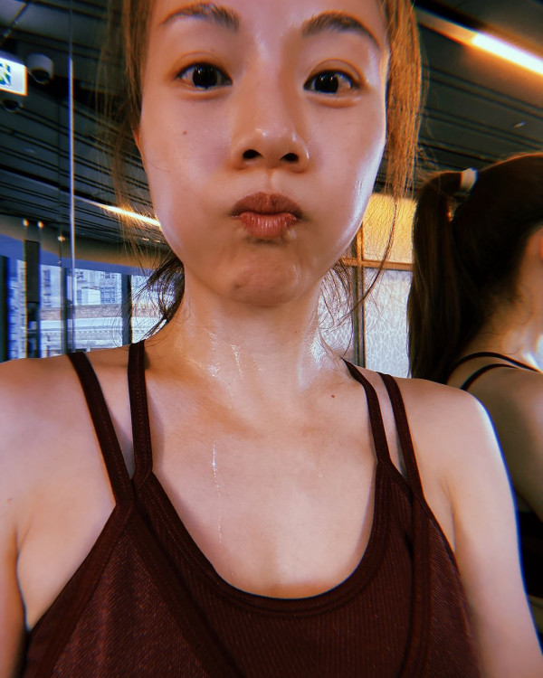 Cookies再合體｜蒲茜兒缺席Stephy演唱會 移民加拿大多年 離婚後獨力湊兩女 | U Travel