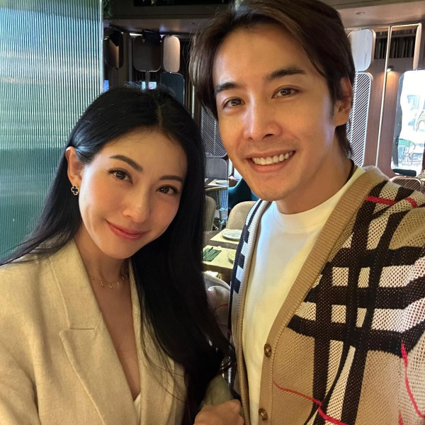 42歲黃婉佩返港出席《四葉草》聚會 2R兩姊妹保養得宜 近況曝光！ | U Travel