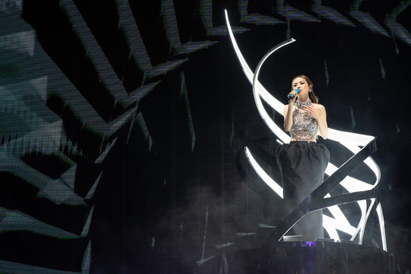 Cookies再合體｜蒲茜兒缺席Stephy演唱會 移民加拿大多年 離婚後獨力湊兩女 | U Travel